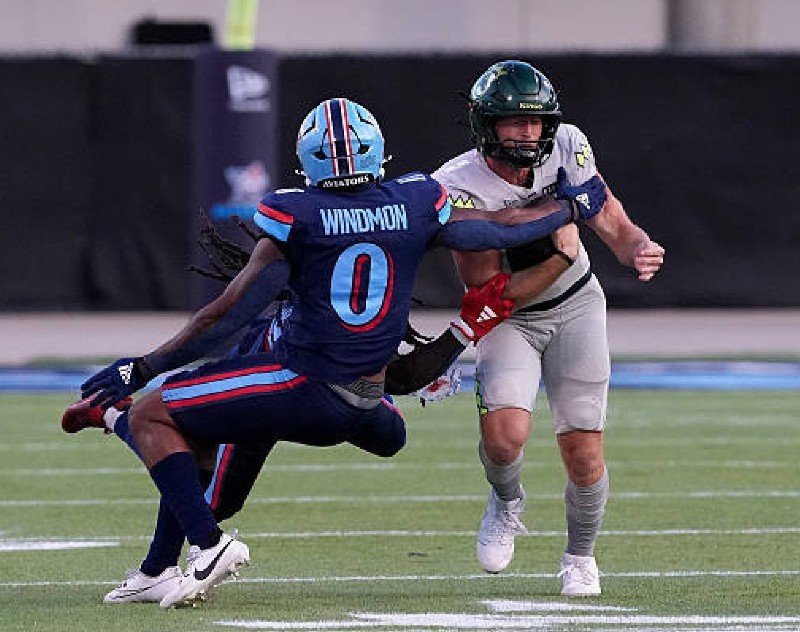 Columbus Aviators OL Chris Glaser Signs To Dallas Cowboys